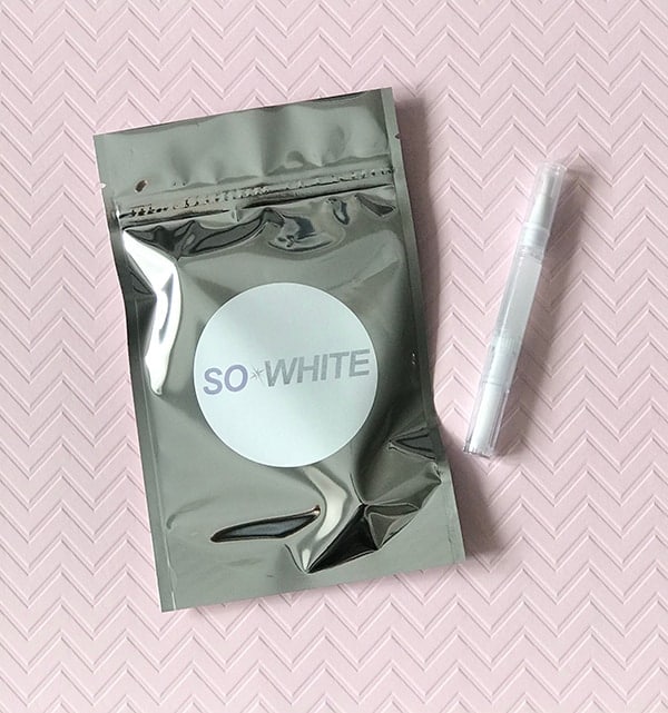 Smile Teeth Whitening Pen – Wink and Wave
